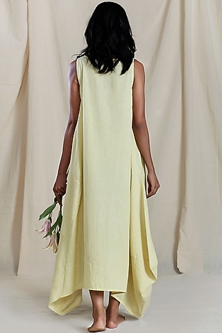 Mati : Buy Designer Womenswear Dresses, Tops, Pants Online 2021