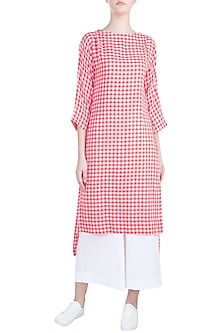 Mati Designer , Collections at Pernia’s pop up shop