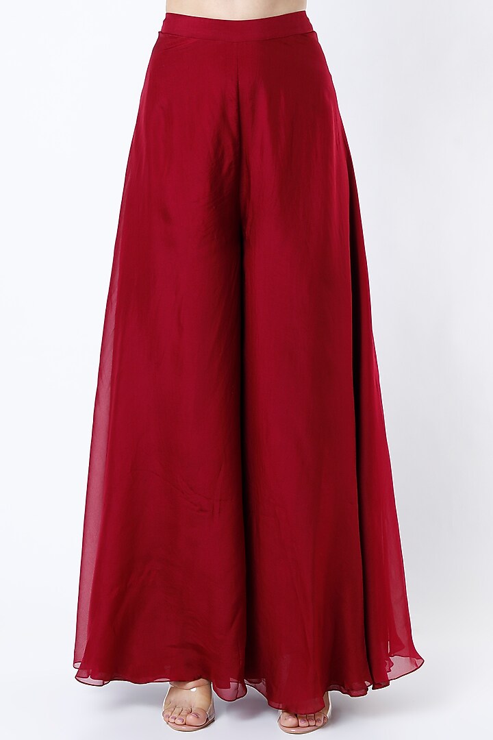 Deep Red Organza Sharara Set Design by Mishru at Pernia's Pop Up Shop 2024