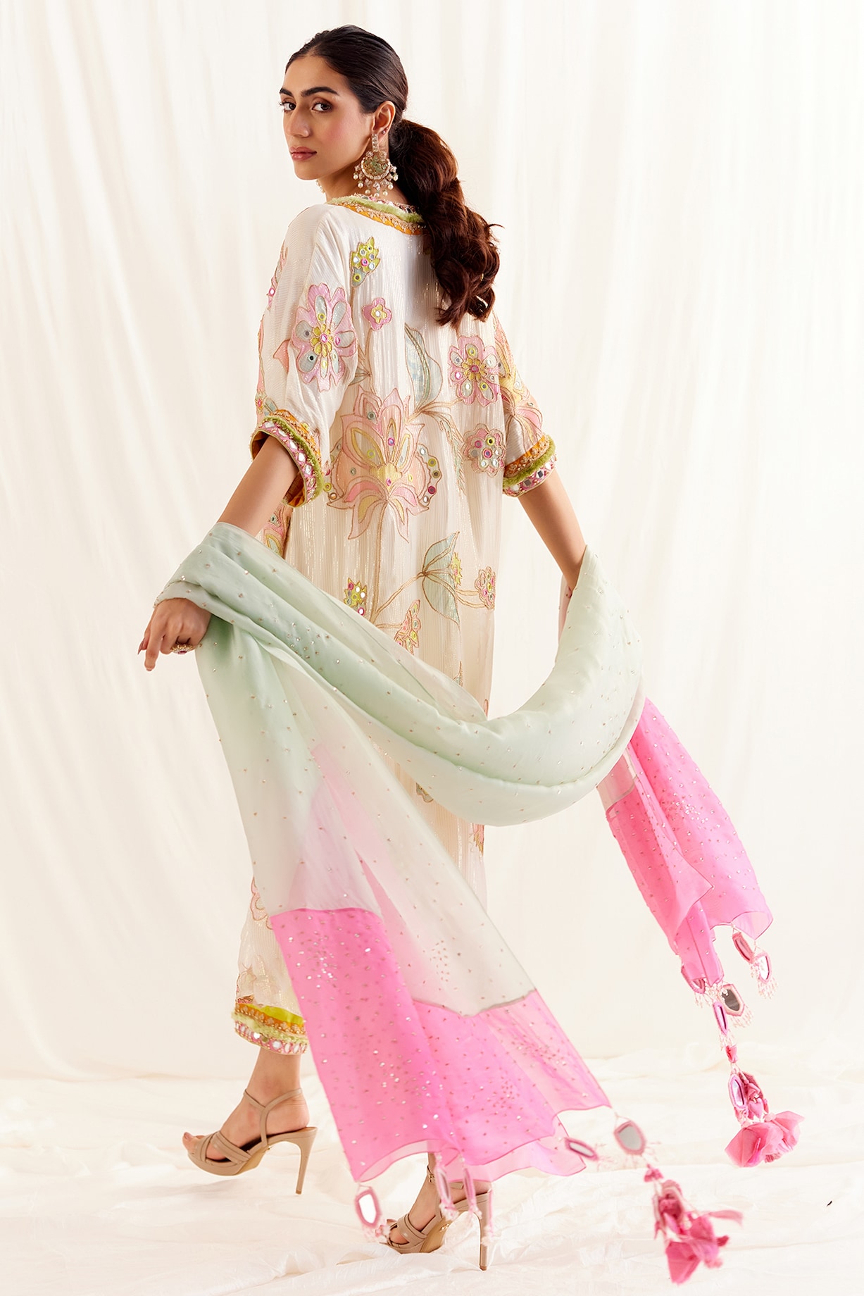 Ecru Shimmer Chiffon Floral Printed Kurta Set by Monika Nidhii at Pernia's Pop Up Shop 2025