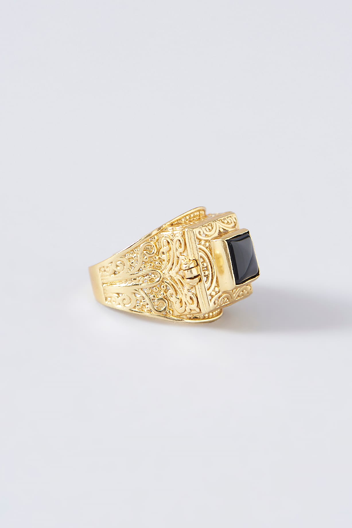 Gold Plated Black Stone Poison Ring by Maalicious at Pernia's Pop Up ...