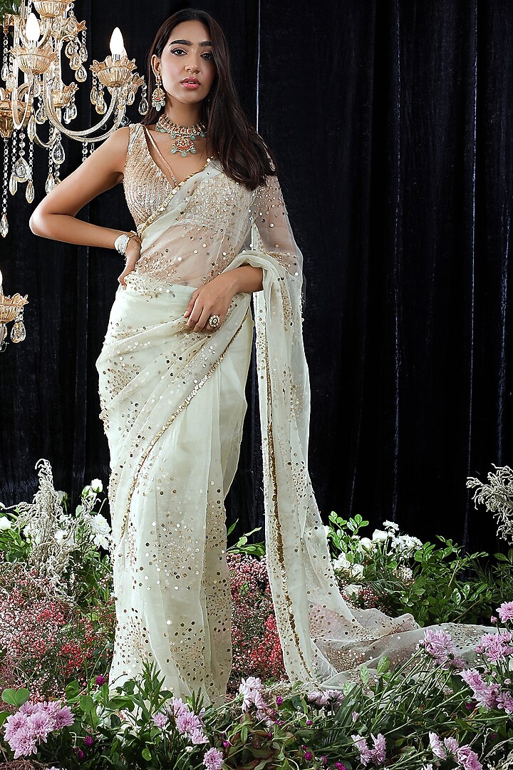 Jade Gold Embroidered Saree Set by Mahima Mahajan at Pernia's Pop Up Shop 2025