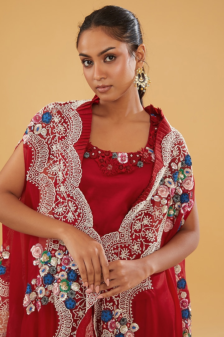 Red Organza Pearl Work Cape Set by Minaxi Dadoo at Pernia's Pop Up Shop ...