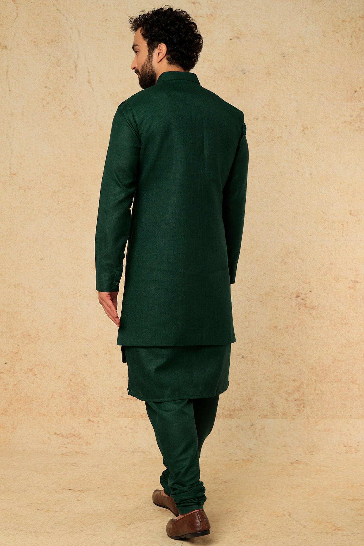 Buy Manish Nagdeo Bottle Green Ruby Silk Indowestern Set at Pernia'sPopUpShopMen 2025