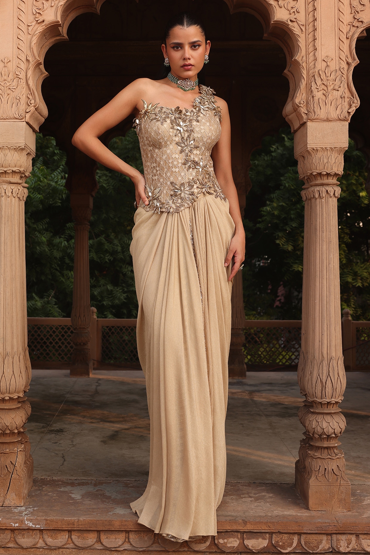 Golden Metallic Georgette Draped Skirt Saree Set by Label Moni K at Pernia's Pop Up Shop 2025