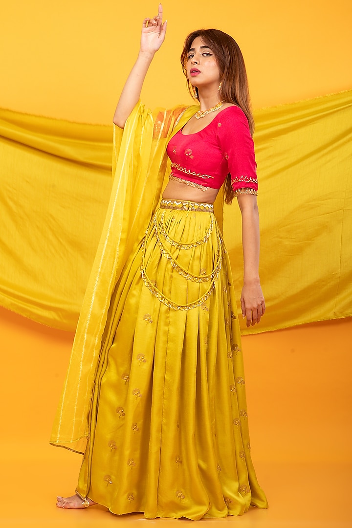 Canary Yellow Silk Blend Hand Embroidered Lehenga Set By Monk And Mei At