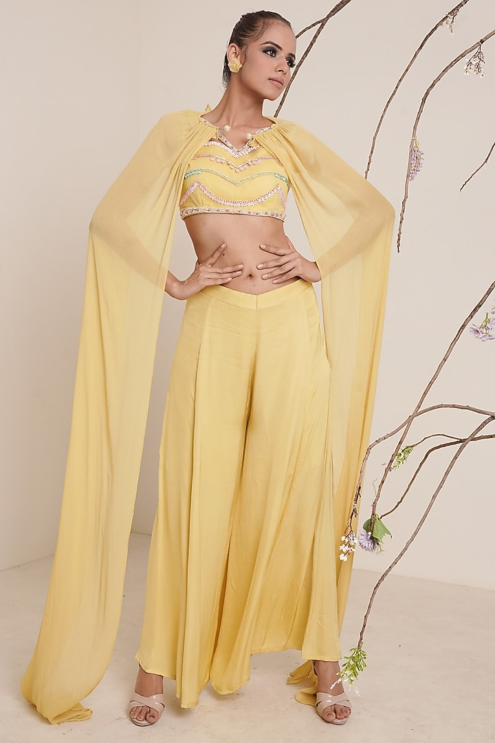 Yellow Embroidered Cape Set by Merge Design at Pernia's Pop Up Shop 2025