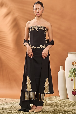 House of Masaba - Buy Masaba Gupta Sarees, Lehengas, Kurta Sets Online 2025