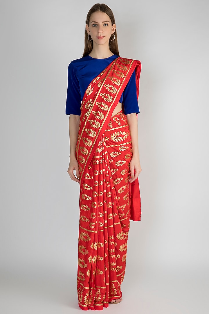 Red Printed Saree Set by Masaba at Pernia's Pop Up Shop 2025
