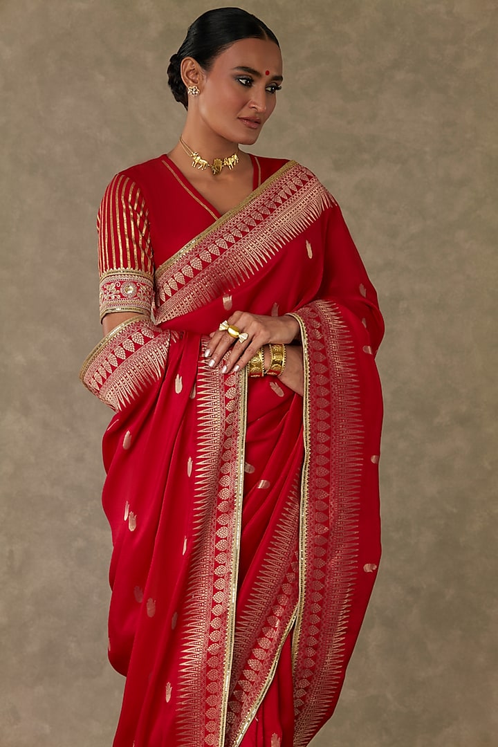 Red Haath-Phool Jacquard Silk Embroidered Saree Set by Masaba at Pernia ...