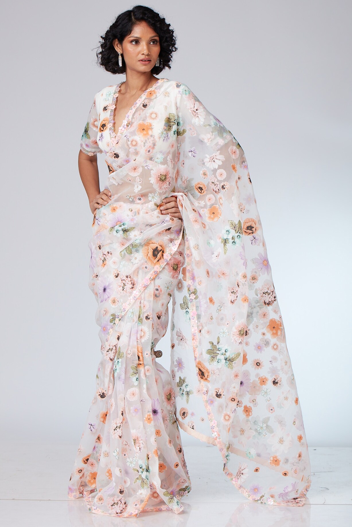 White Shimmer Organza Embroidered Saree Set by Neeta Lulla at Pernia's ...