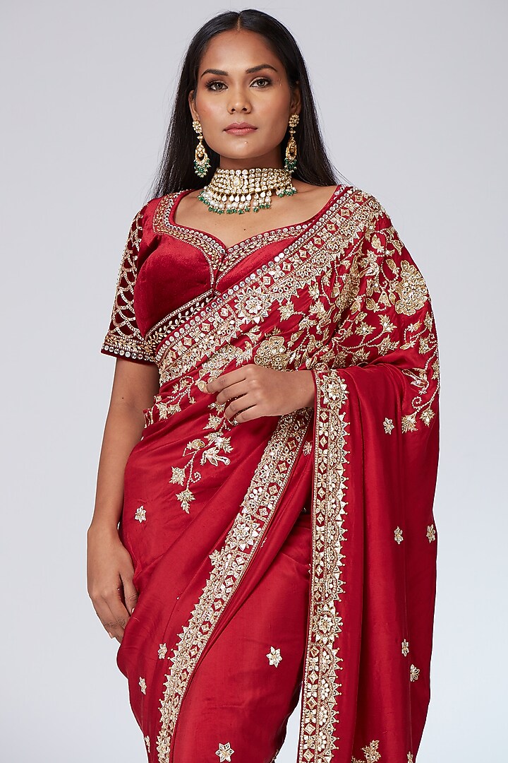 Crimson Crepe Embroidered Saree Set by Neeta Lulla at Pernia's Pop Up ...