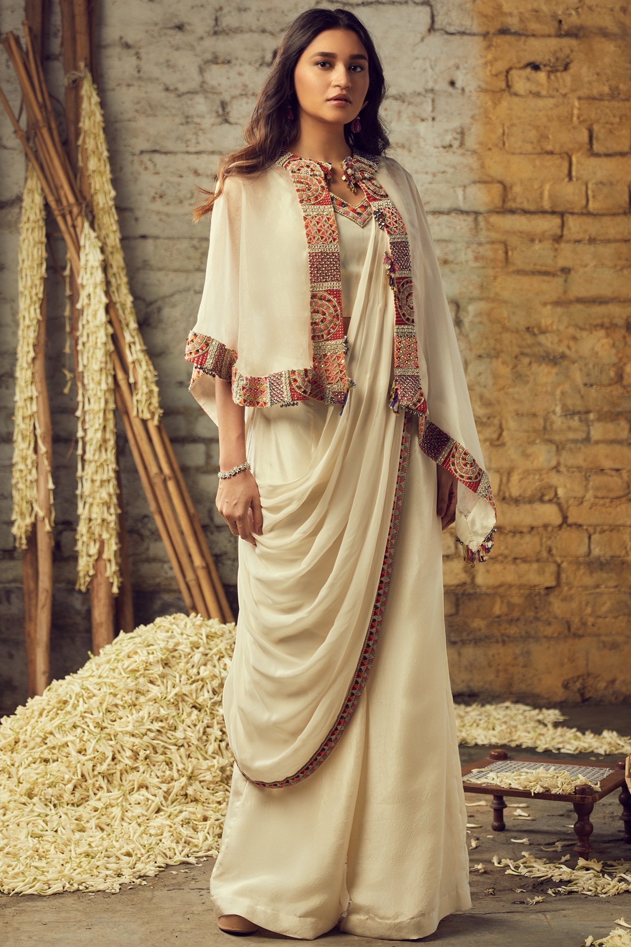 Ivory Hand Embroidered Draped Saree Set by Nehha Nhata at Pernia's Pop ...