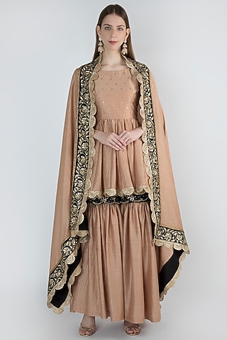 Ranian - Buy Sarees, Lehenga, Pant Sets Online 2024