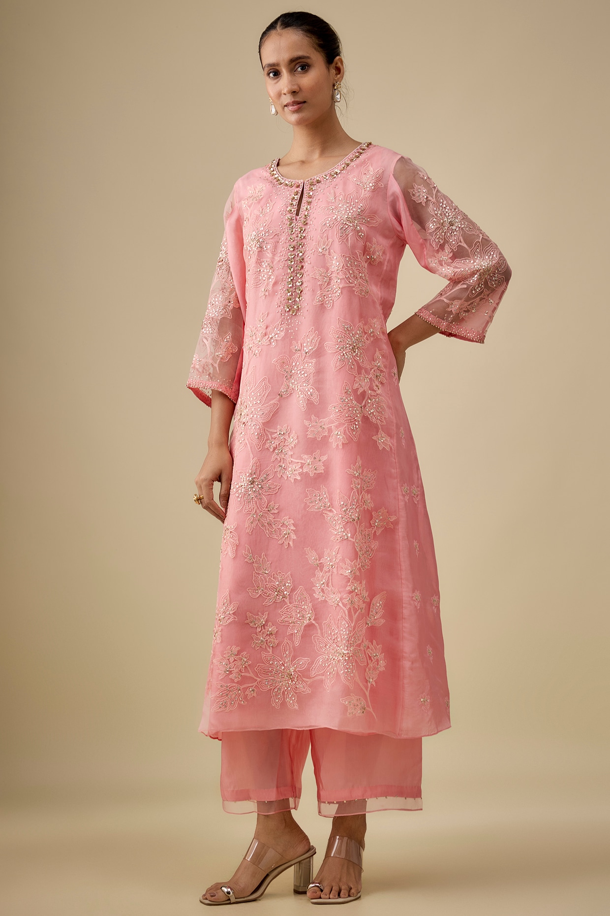 Peach Viscose Silk Floral Thread Embroidered Kurta Set by One not two at Pernia's Pop Up Shop 2025