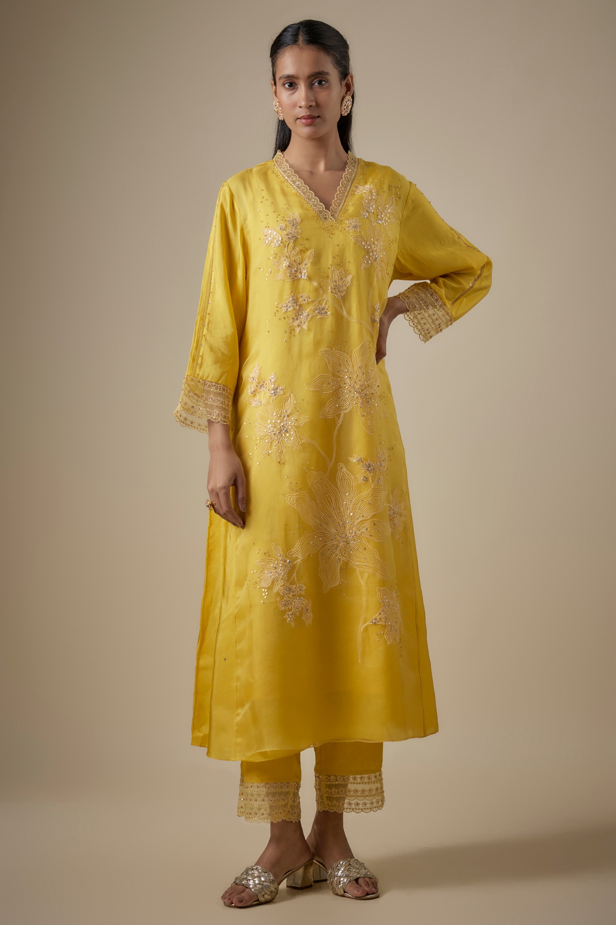 Mango Viscose Silk Floral Thread Embroidered Kurta Set by One not two at Pernia's Pop Up Shop 2025