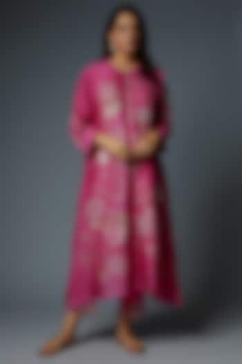 Hot Pink Viscose Silk Embroidered Kurta Design by One not two at Pernia's Pop Up Shop 2024