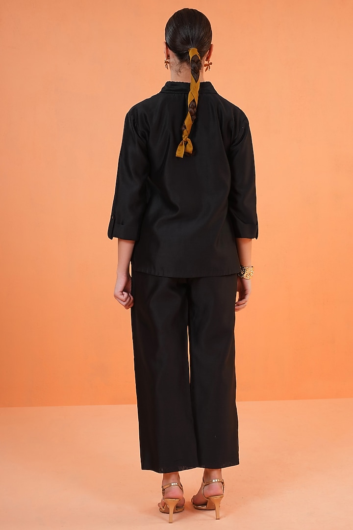 Black Chanderi Silk Embroidered Co-Ord Set by ORIGANI at Pernia's Pop ...