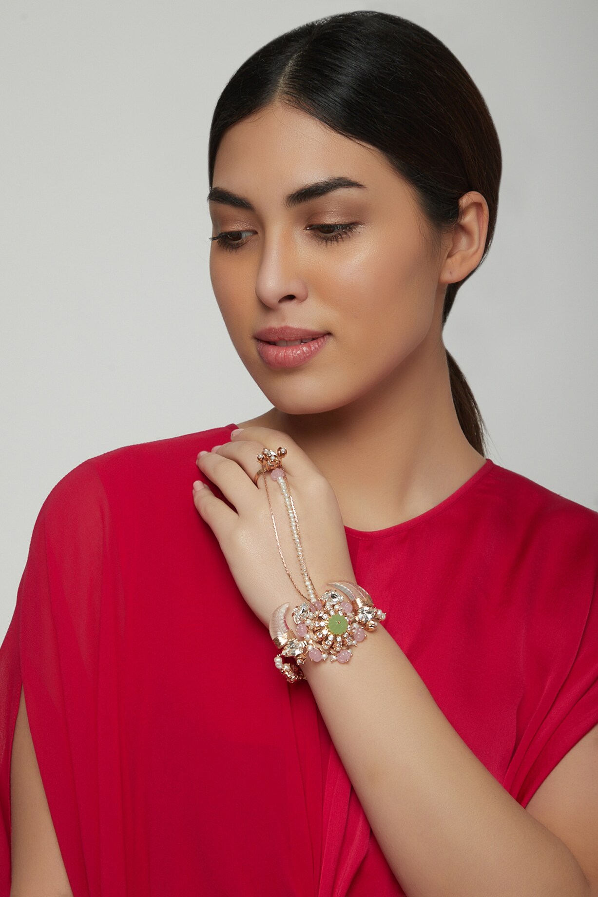 Rose Gold Finish Freshwater Pearls Hand Harness by Outhouse at Pernia's ...