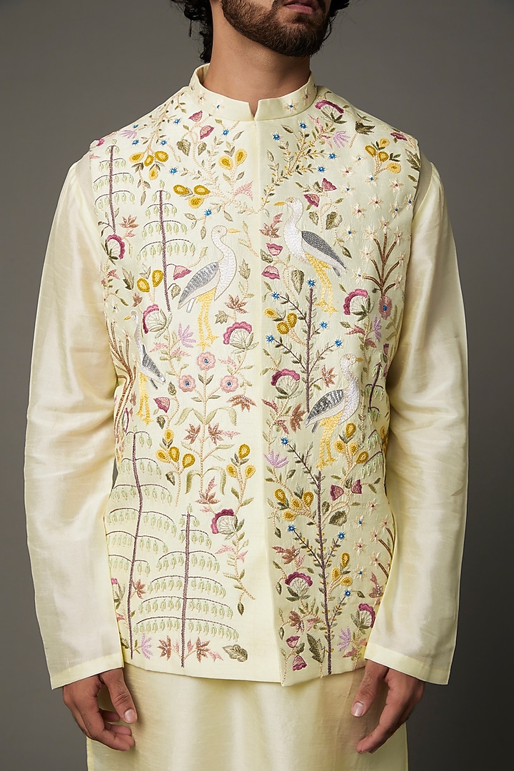 Ivory Raw Silk & Cotton Bundi Jacket Set by PAARSH at Pernia's Pop Up ...