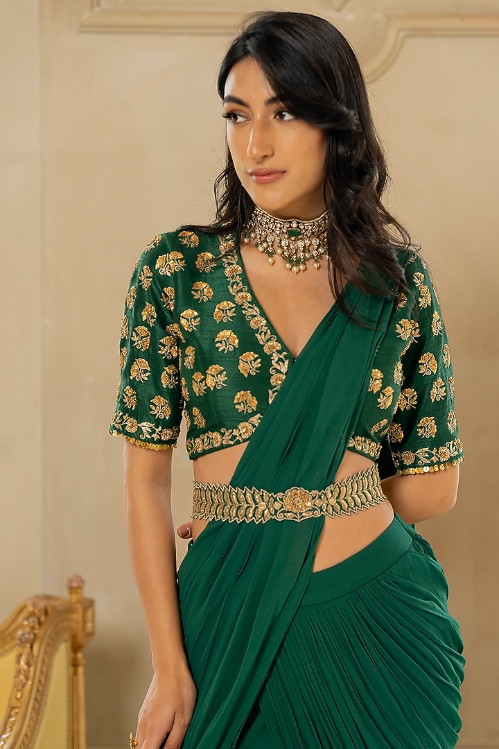 Emerald Green Georgette Pre-Stitched Saree Set Design by Paulmi & Harsh ...