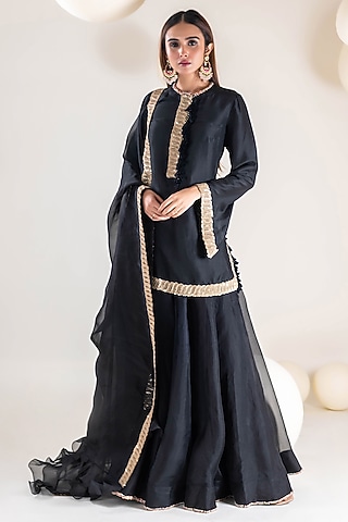 Pallavi Poddar India - Buy Lehenga, Sarees, Jumpsuits Online 2024