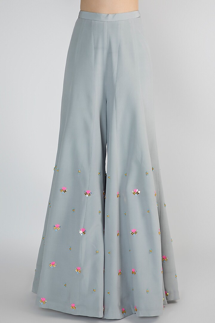 Grey Embroidered Sharara Set Design by at Pernia's Pop Up Shop 2024