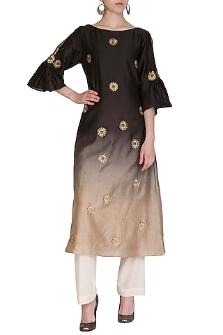 POULI - Buy Kurta Set, Boho Dress, Lehenga, Pant Online 2025