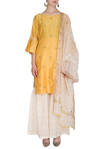 POULI - Buy Kurta Set, Boho Dress, Lehenga, Pant Online 2025