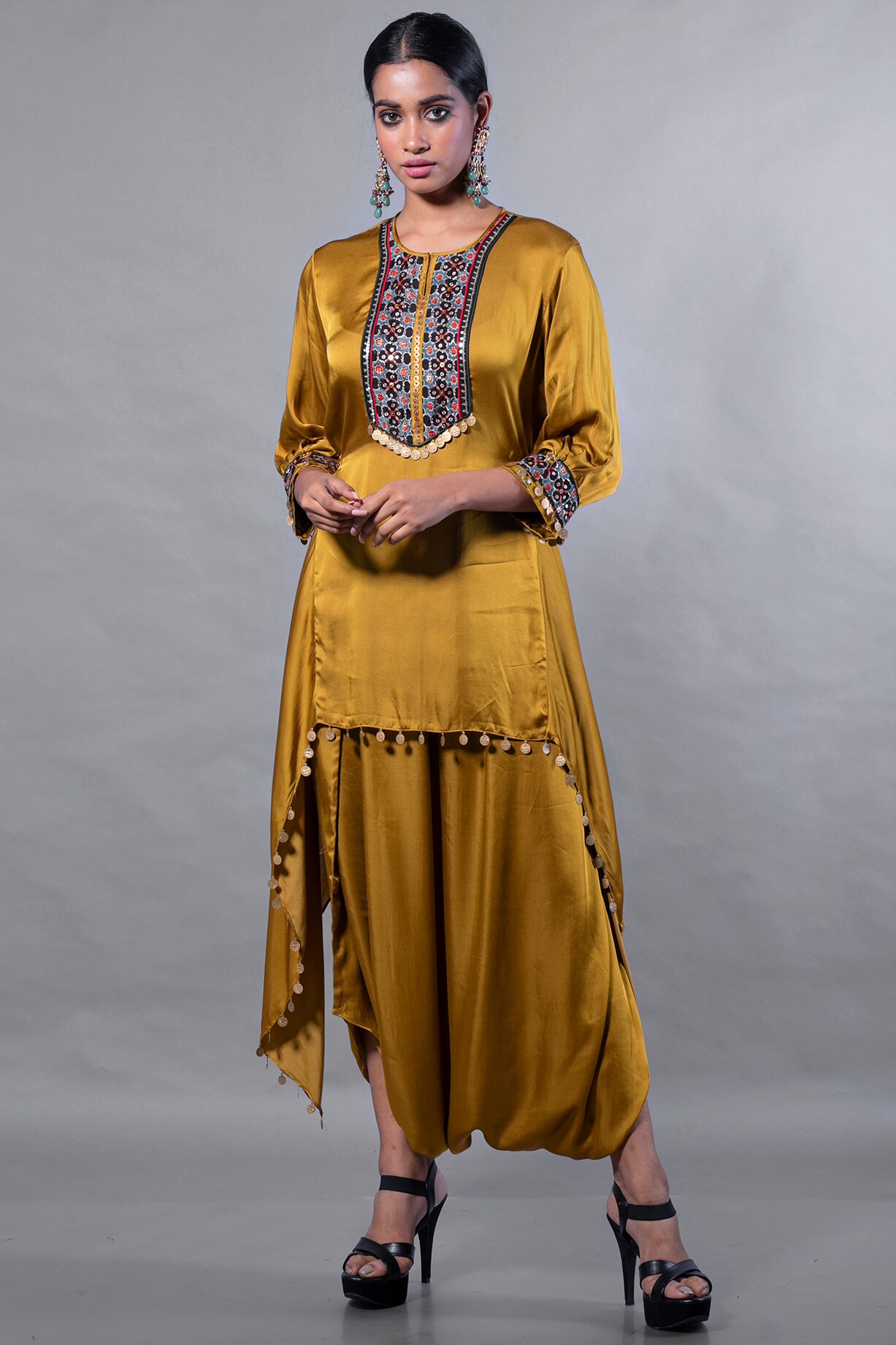 Golden Mustard Hand Embroidered Tunic Set by Prahnaaya at Pernia's Pop ...