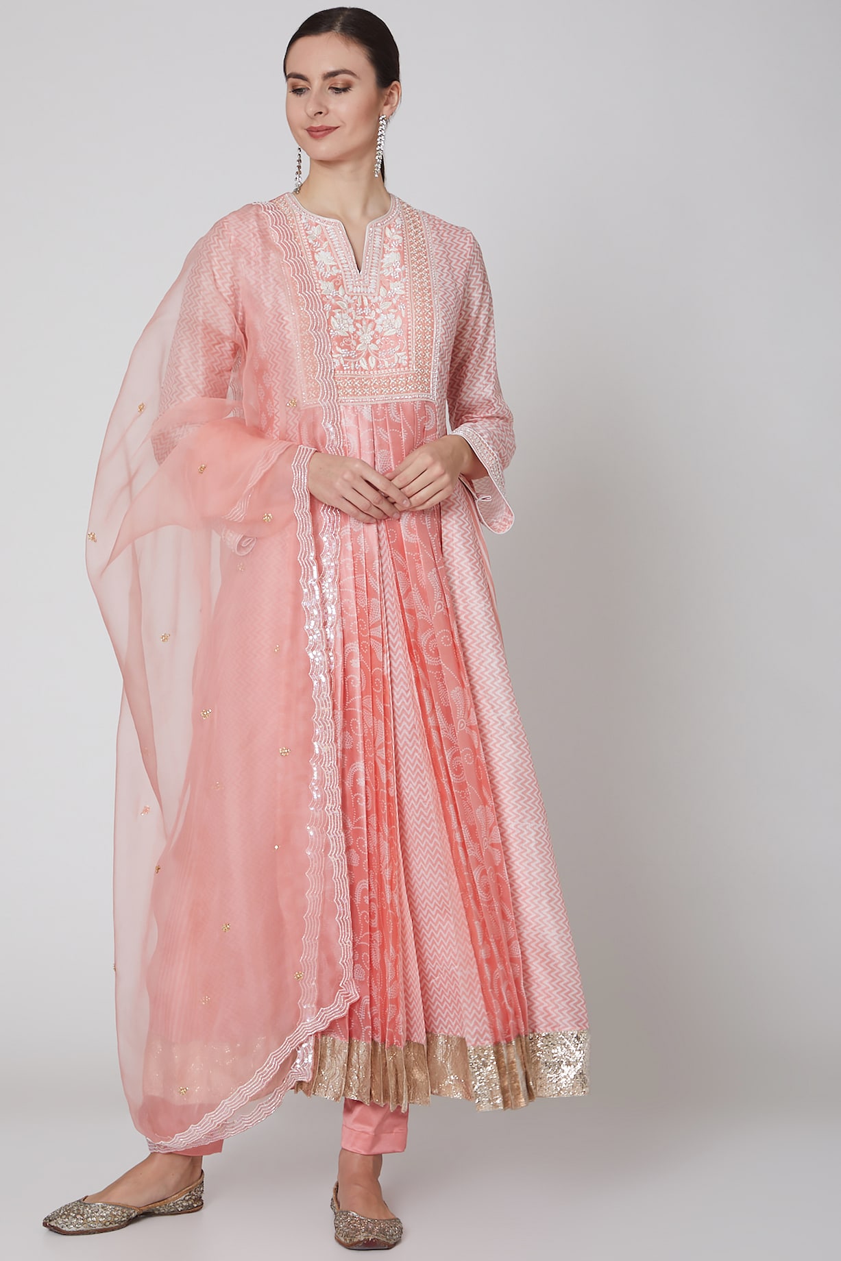 Peach Embroidered Kurta Set by Prisha's at Pernia's Pop Up Shop 2024