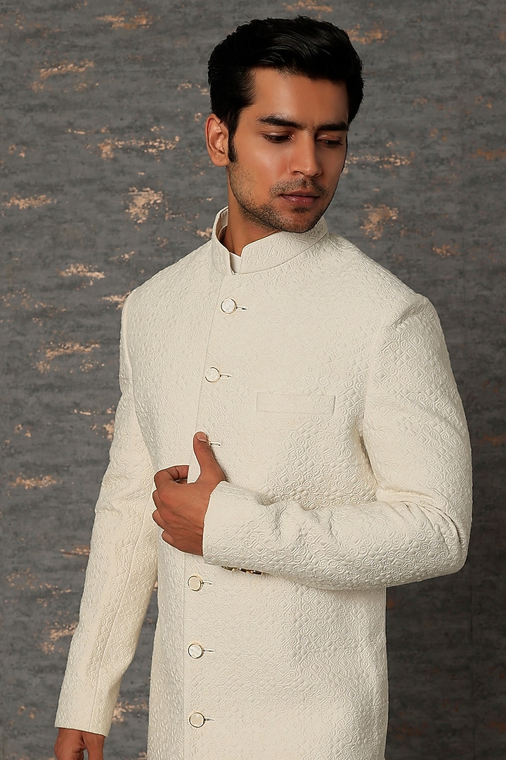 Off-White Embroidered Wedding Sherwani Set by Qbik Men at Pernia's Pop Up Shop 2024