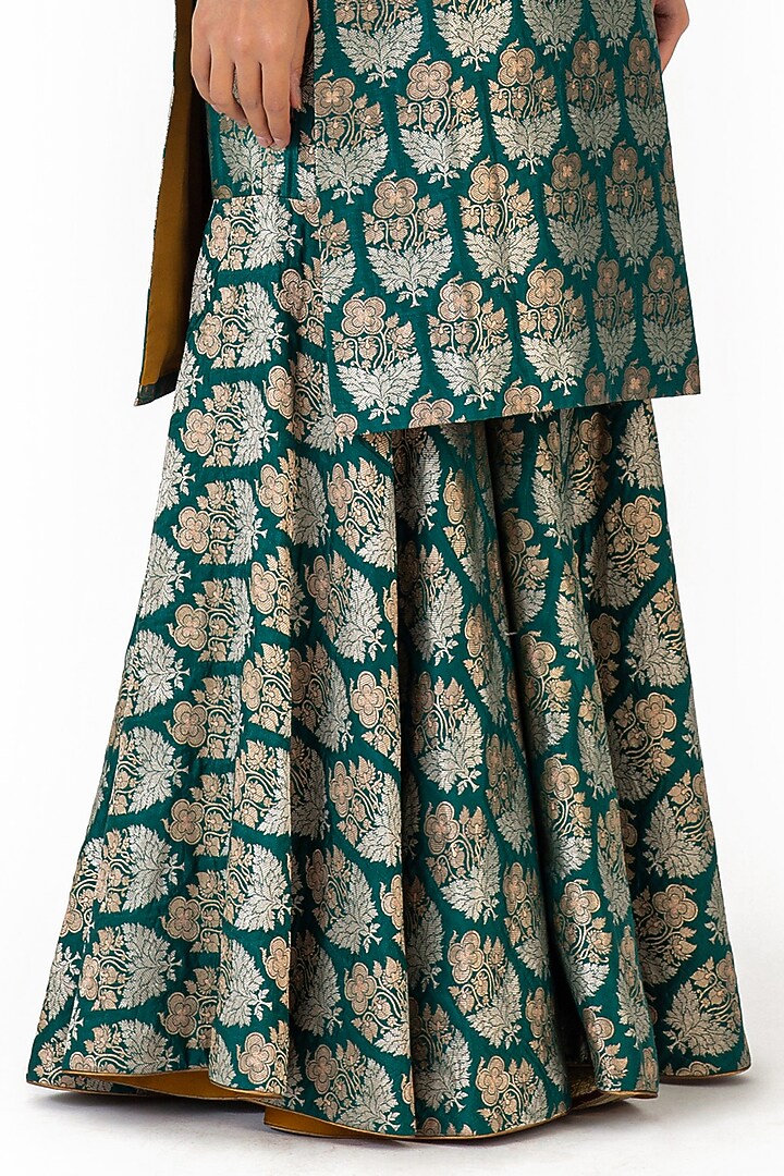 Blue Silk Brocade Kurta Set by Raw Mango at Pernia's Pop Up Shop 2025