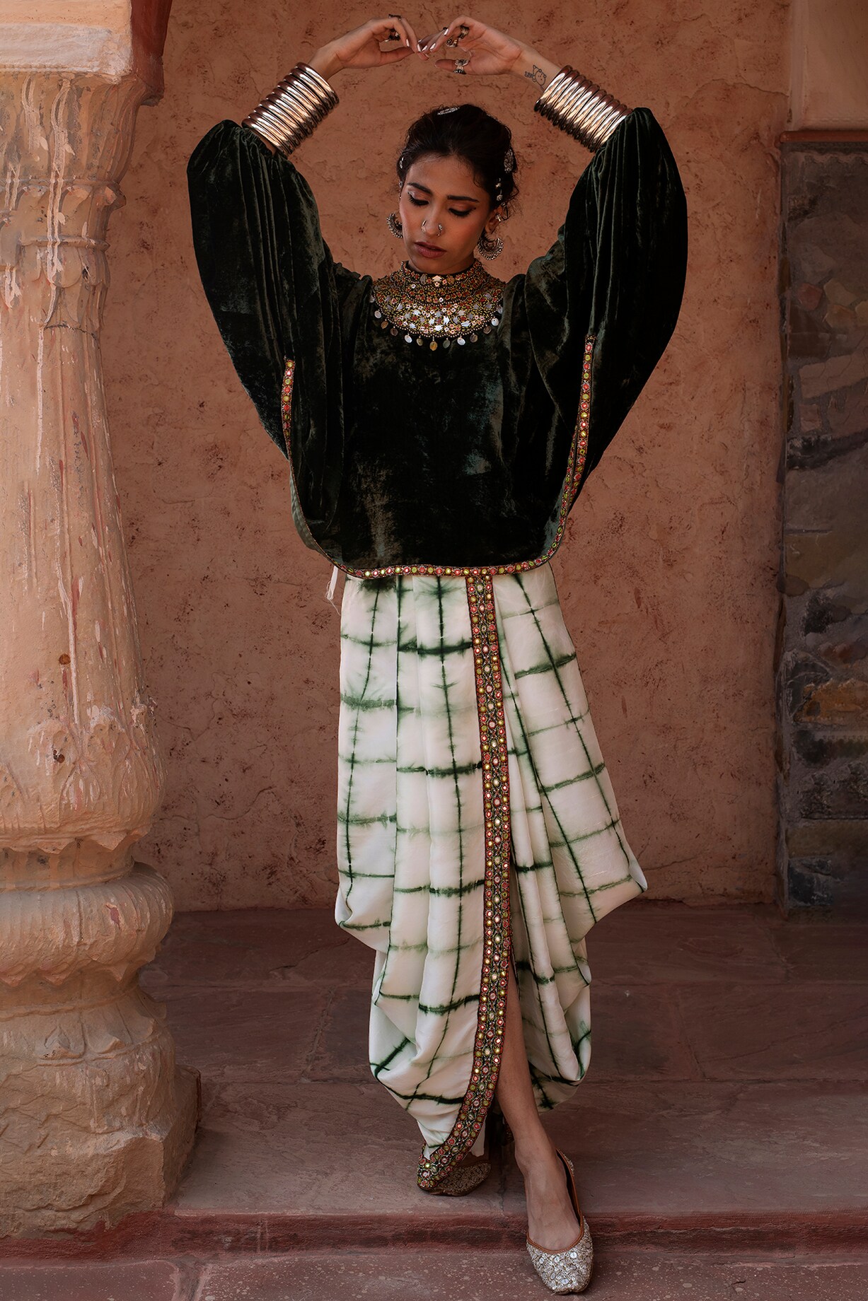 Emerald Green Embroidered Skirt Set by Reeti Arneja at Pernia's Pop Up ...