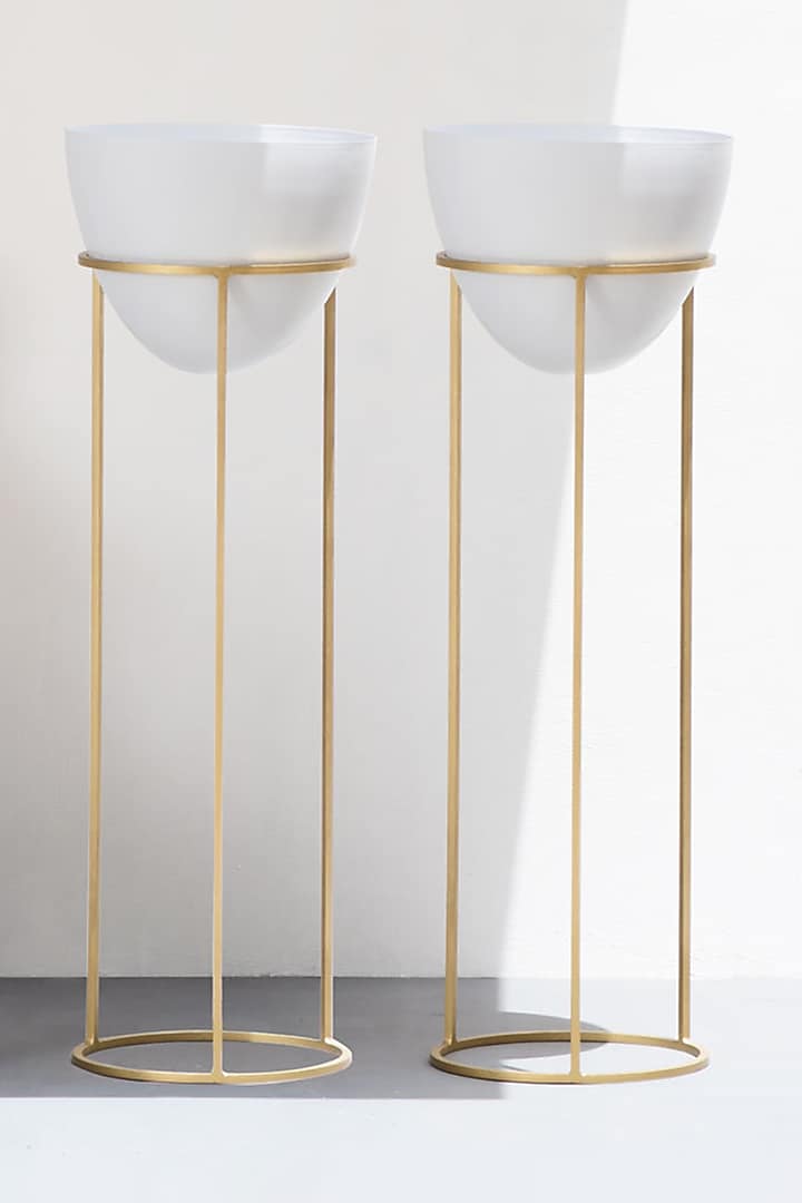 White & Gold Planters (Set of 2) by The Decor Remedy at Pernia's Pop Up ...