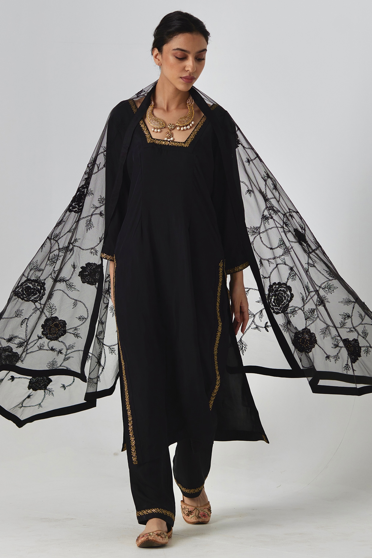 Black Pure Silk Aari & Zardosi Hand Embroidered Kurta Set by Rhua at ...