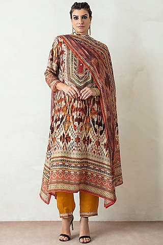 Buy Rajdeep Ranawat Designer Sarees, Dresses, Lehengas 2021