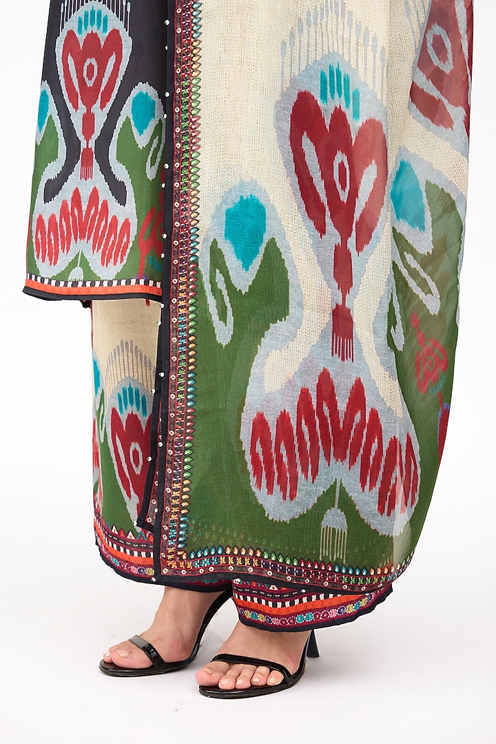 Multi-Colored Silk Chiffon Printed Dupatta by Rajdeep Ranawat at Pernia ...