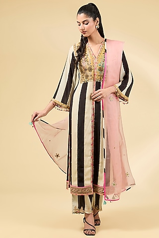 Raji Ramniq - Buy Kurta Set, Gharara Set Onlline 2025