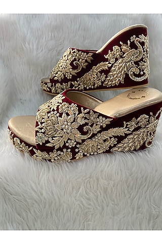 Maroon Bead Embroidered Wedges by Rajasthani Stuff at Pernia's Pop Up ...