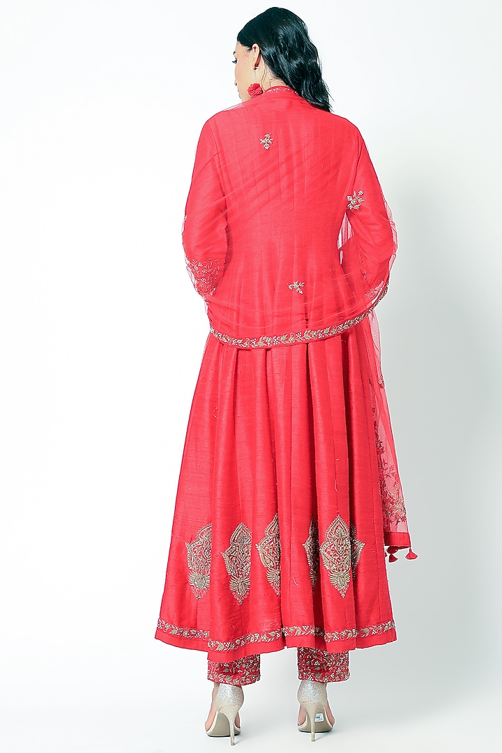 Red Embroidered Anarkali Set by Romaa at Pernia's Pop Up Shop 2025