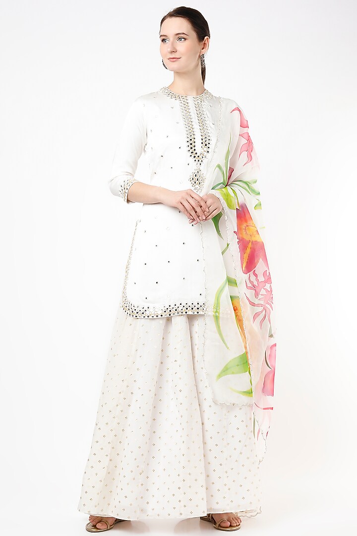 White Mirror Embroidered Kurta Set by Roopa Sharma at Pernia's Pop Up ...