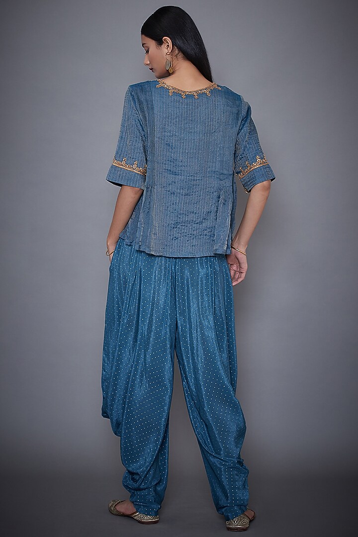 Teal Embroidered Kurta With Dhoti Pants by Ri Ritu Kumar at Pernia's Pop Up Shop 2025
