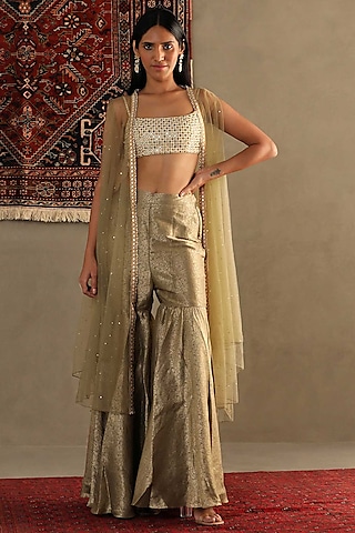 Ri Ritu Kumar - Buy Sarees, Lehenga, Kurta Sets Online 2024