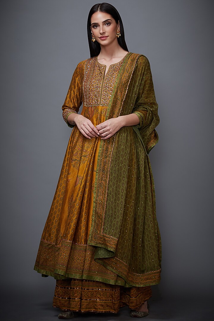 Mustard Embroidered & Printed Kurta Set by Ri Ritu Kumar at Pernia's Pop Up Shop 2025