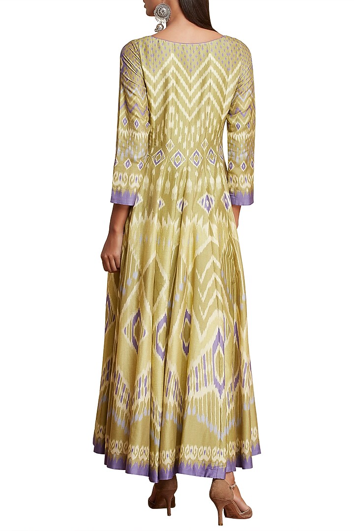 Olive Green Ikat Printed Anarkali Kurta by Ri Ritu Kumar at Pernia's Pop Up Shop 2024