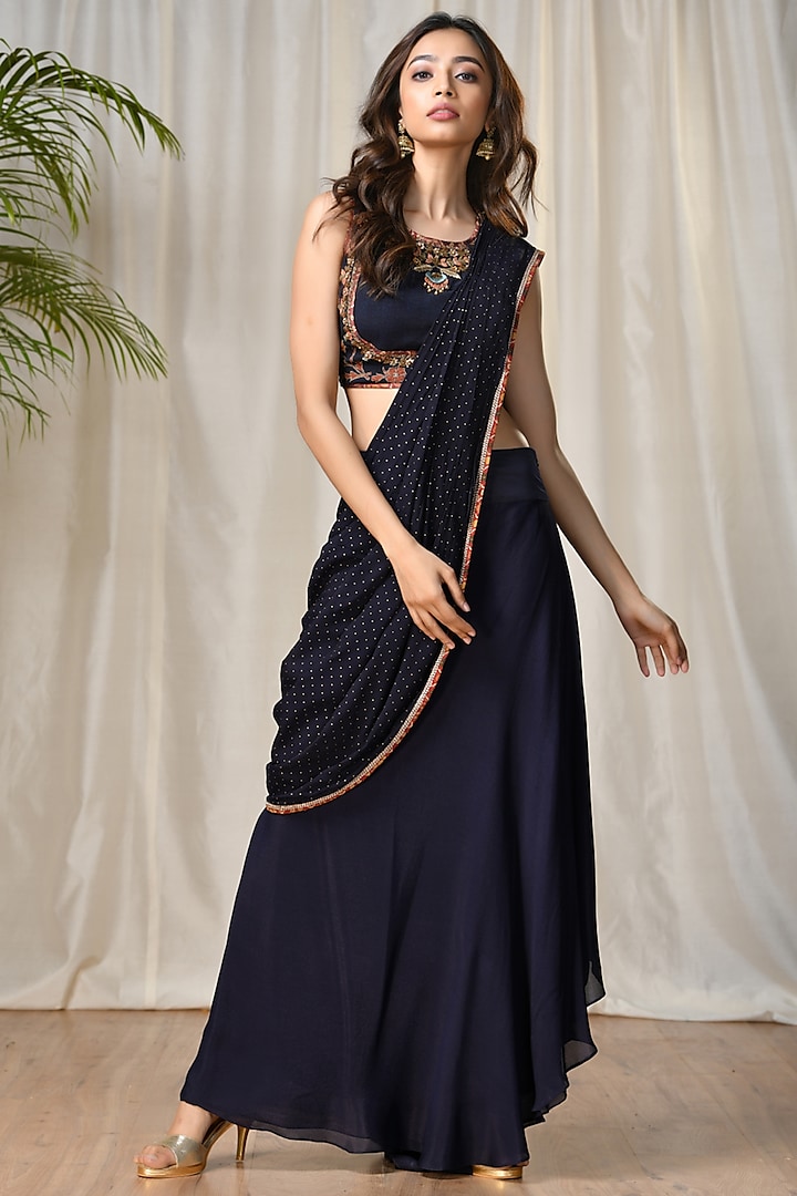 Navy Blue Embroidered Saree Set By Ri Ritu Kumar At Pernias Pop Up