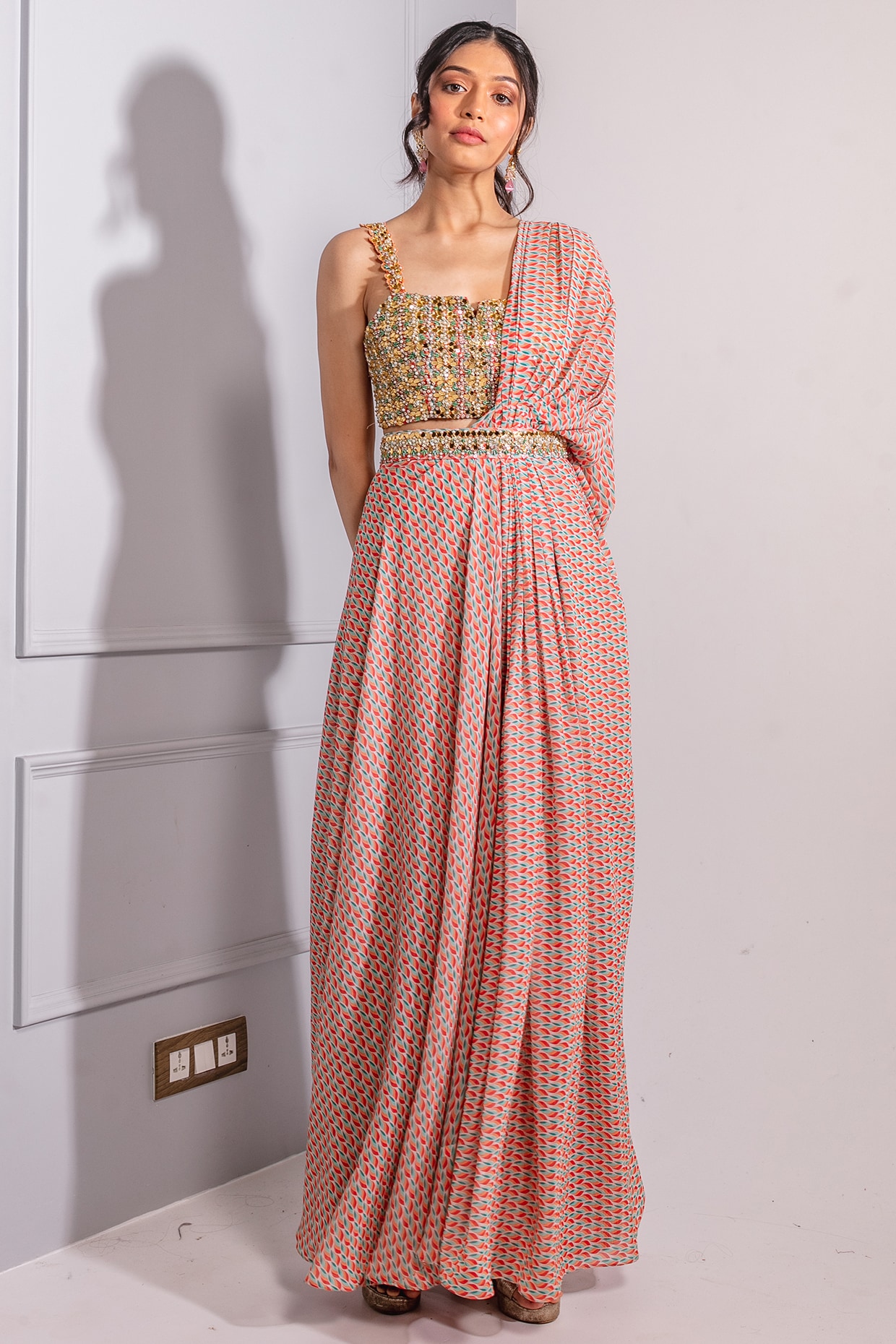 Beige Printed Cape Set by Ria Shah Label at Pernia's Pop Up Shop 2025