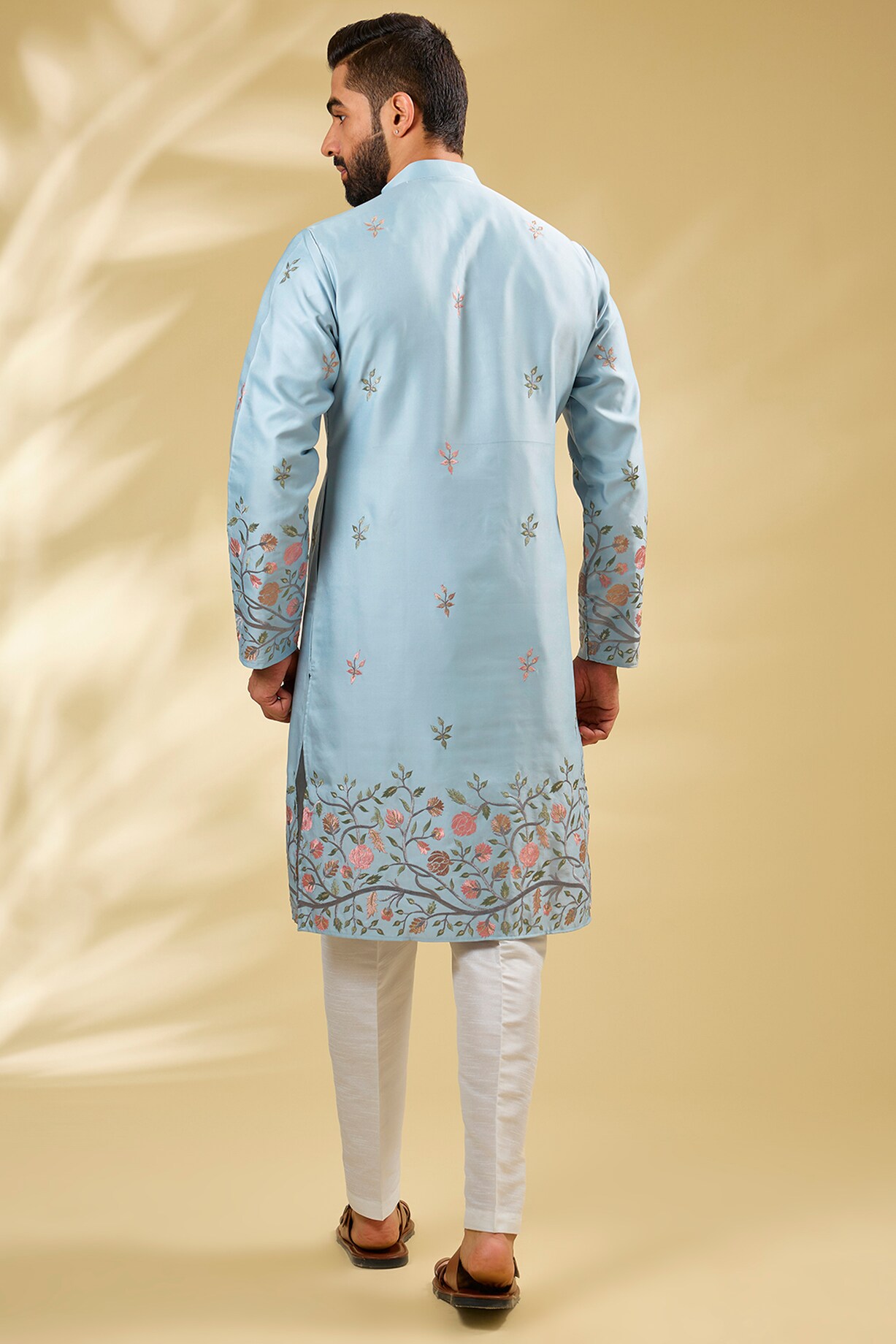 Sky Blue Crepe Silk Resham Embroidered Kurta Set by RNG Safawala Men at Pernia's Pop Up Shop 2025