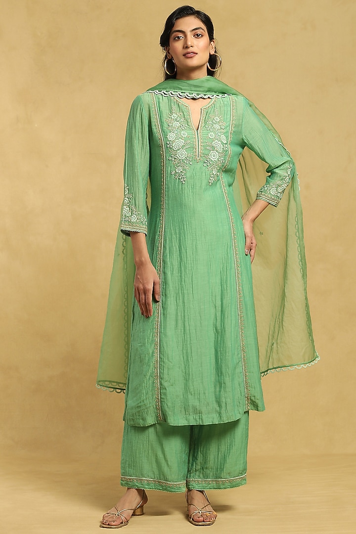 Green Cotton Silk Embroidered Kurta Set by Ritu Kumar at Pernia's Pop Up Shop 2025